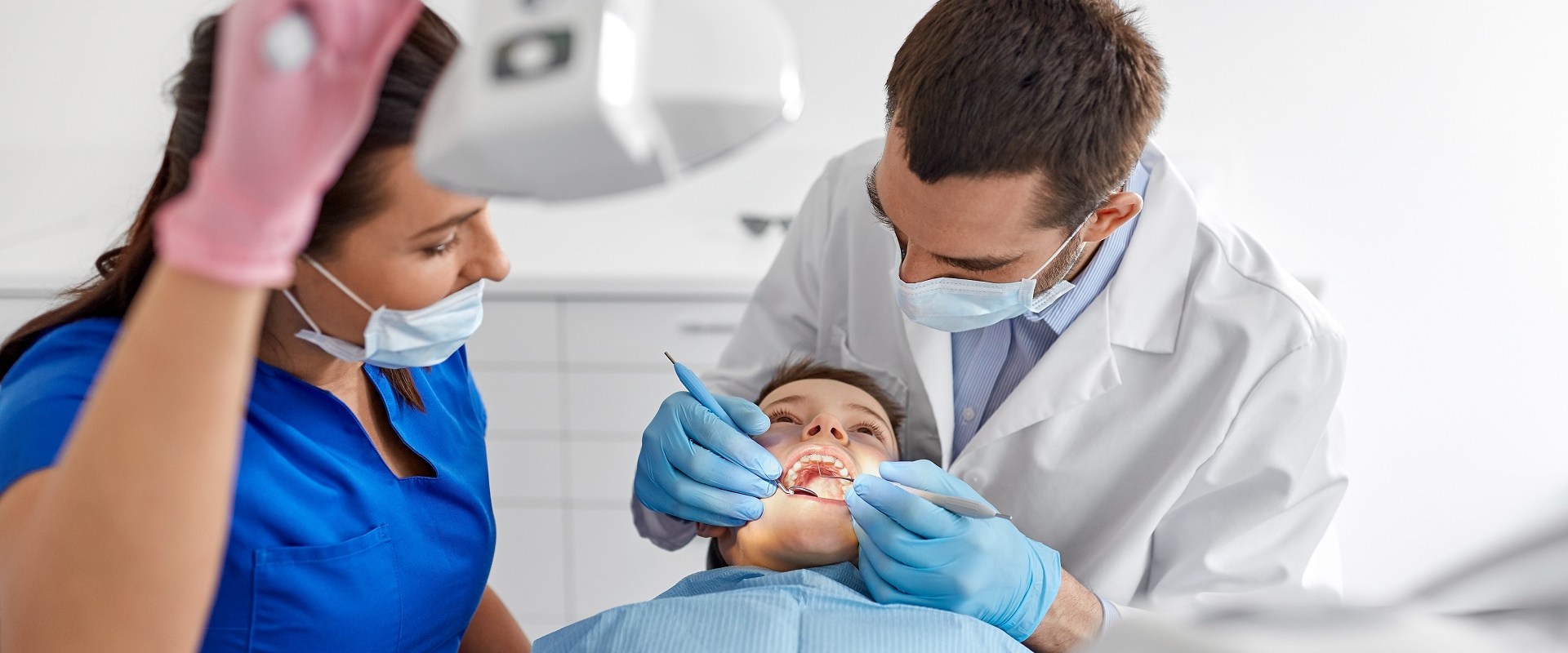 What are 10 duties of a dental assistant?